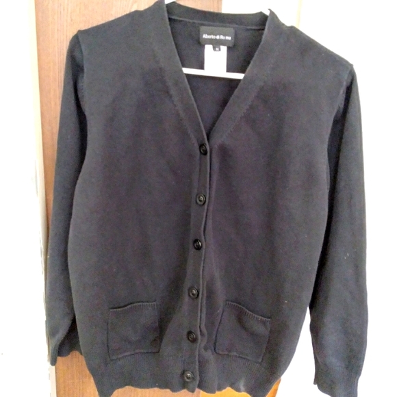 Alberto di Roma | Shirts & Tops | Alberto Di Roma Vneck Cardigan Size 4 ...